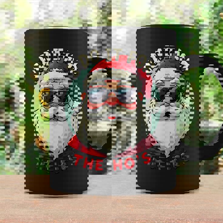 Gracioso I Do It For The Ho's Inappropriate Santa Christmas Taza de ...