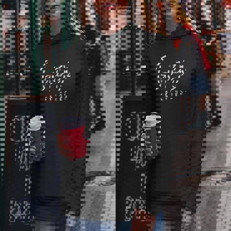 Gigi Est 2025 Gigi To Be New Gigi 2025 Pregnancy Women Hoodie - Monsterry