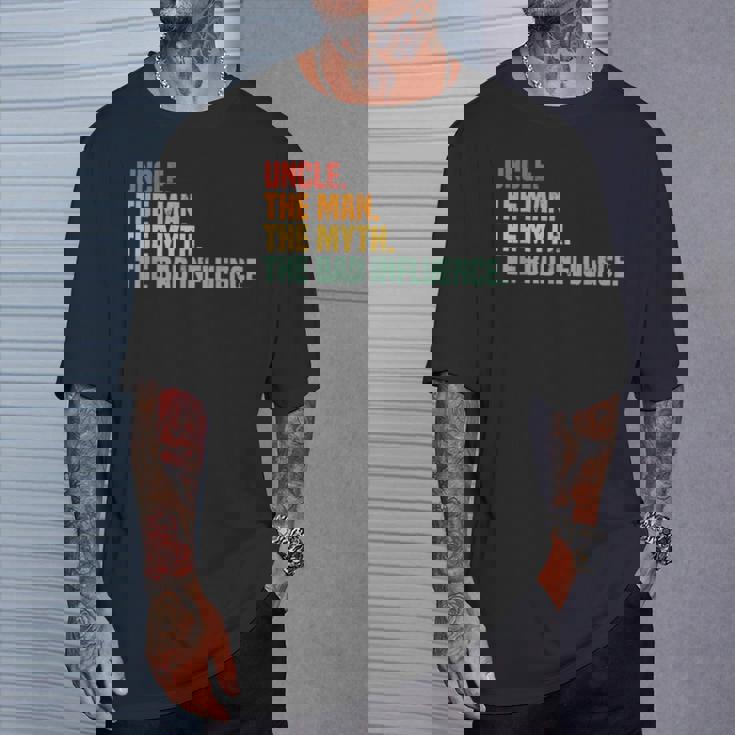 Gracioso Tío Loco El Hombre El Mito La Mala Influencia Camiseta unisex ...